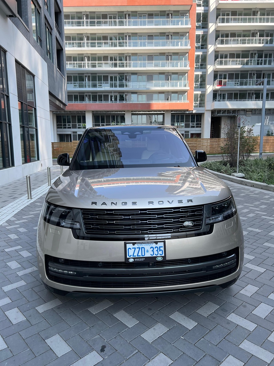 200 2023 Range Rover - iCarsU.com